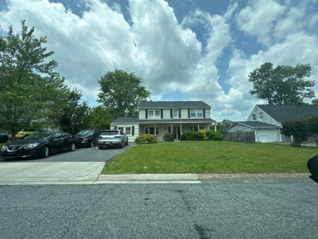 Kennison Ln