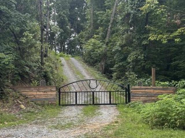 Kenny Fox Way, Sevierville, TN 37876