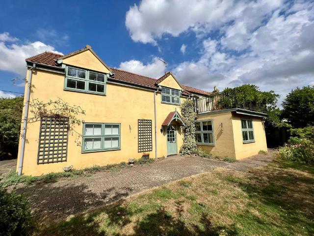 Kenny Hill, BURY ST. EDMUNDS 5 bed house to rent £2,350 pcm £542 pw