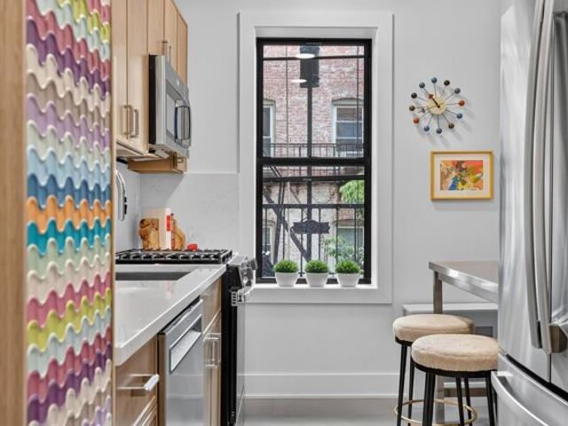 Kensington Ave Apt,jersey City, Condo For Sale