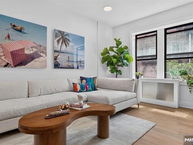 Kensington Ave Apt,jersey City, Condo For Sale