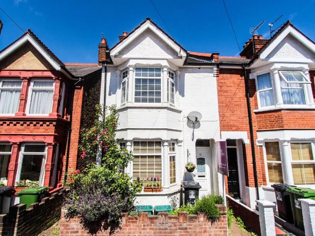 Kensington Avenue, Watford, Hertfordshire WD18, 3 bed end terrace house to rent, £1,850 pcm | PrimeLocation