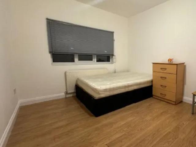 Kensington Avenue, London, CR7 8BZ, United Kingdom | Room for rent #165459892 | Rentberry