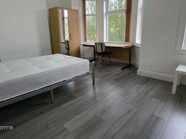 Kensington Avenue, Manchester M14, 2 bed shared accommodation to rent, £624 pppm | PrimeLocation