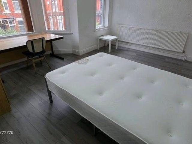 Kensington Avenue, Manchester M14, Room to rent, £598 pppm | PrimeLocation