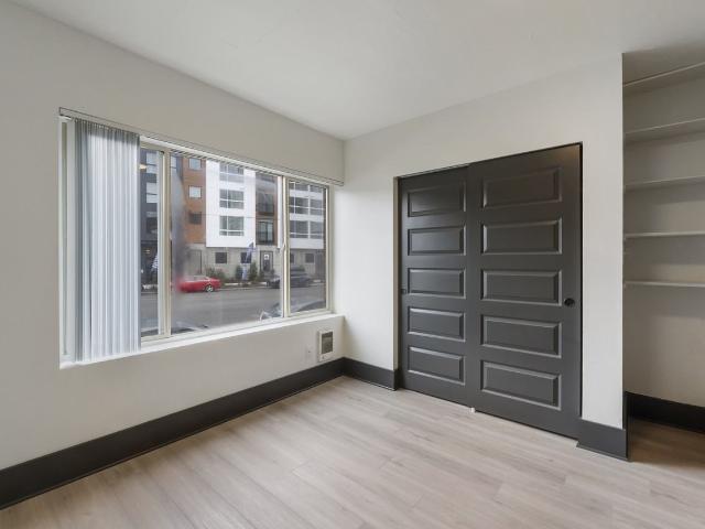 Kensington and Lauriston Studio Apartment for Rent at 247 Tacoma Ave S, Tacoma, WA 98402 New Tacoma