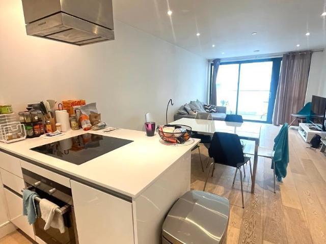 Kensington Apartments, 11 Commercial. 2 bed flat to rent £3,987 pcm £920 pw