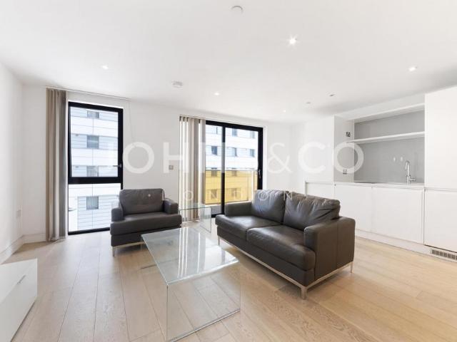 Kensington Apartments, Commercial. Studio to rent £2,396 pcm £553 pw