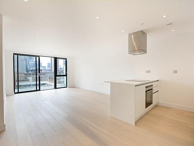 Kensington Apartments, Aldgate E1, 3 bed flat to rent, £4,983 pcm | PrimeLocation