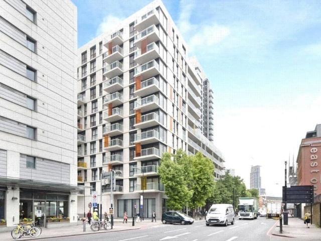Kensington Apartments, Aldgate East. 2 bed apartment to rent £3,200 pcm £738 pw
