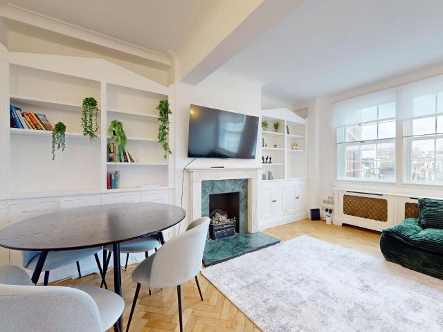 Kensington Church Street, London W8, 2 bed flat to rent, £4,050 pcm | PrimeLocation