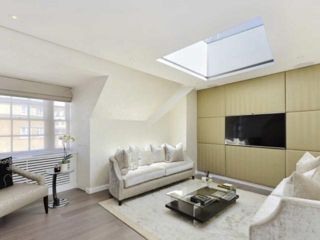 Kensington Church Street, London W8, 3 bed flat to rent, £5,612 pcm | PrimeLocation