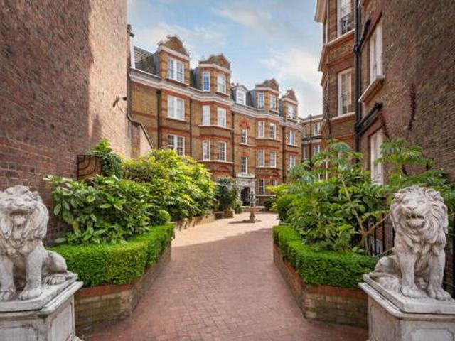 Kensington Church Street, London, 2 Bedroom Apartment