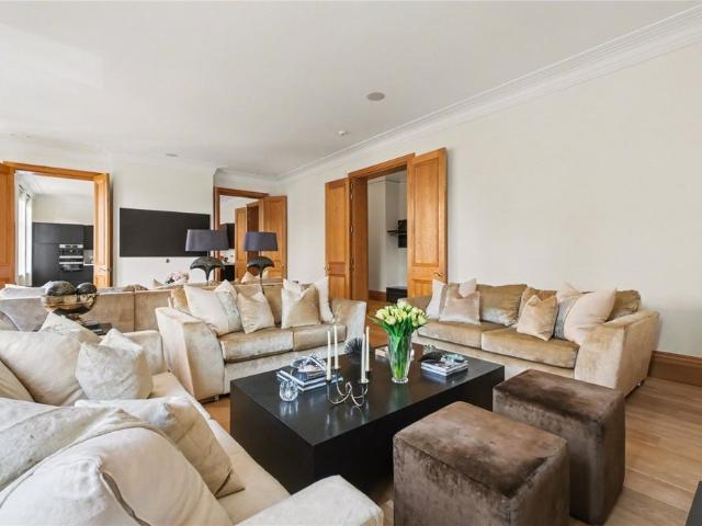 Kensington Court Gardens, W8, London