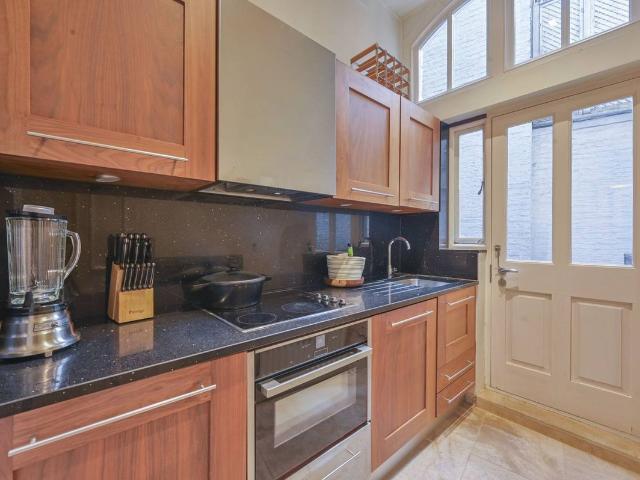 Kensington Court, High Street Kensington, London W8, 2 bed flat to rent, £3,575 pcm | PrimeLocation