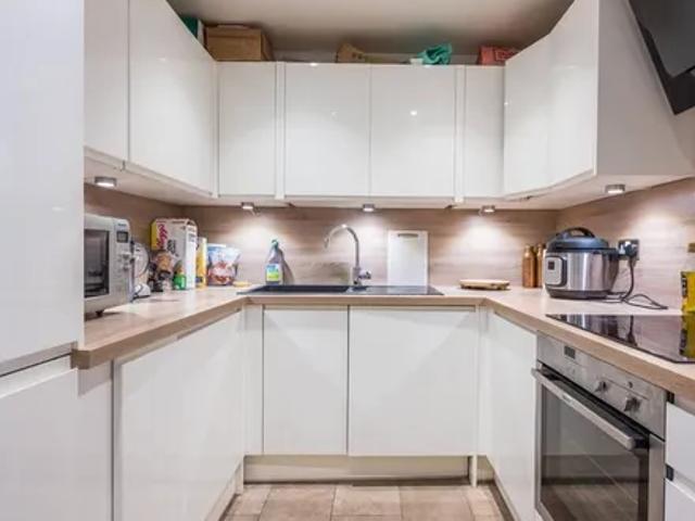 Kensington Court, Rotherhithe Street, London, SE16 5SL, United Kingdom | 2 bed apartment for rent #138472494 | Rentberry