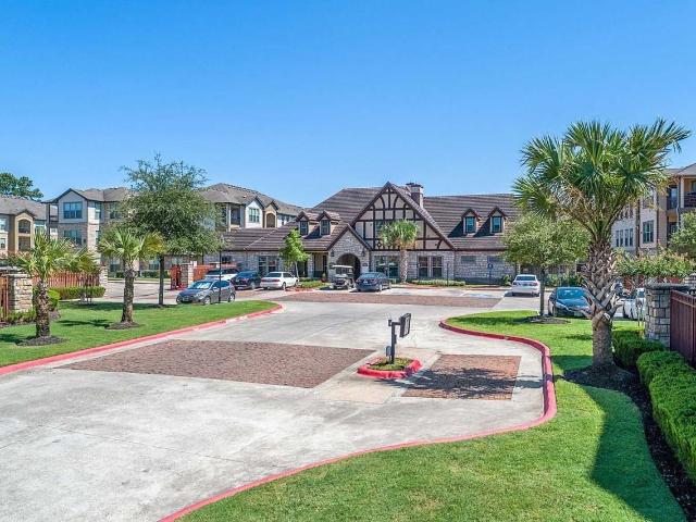 Kensington Crossings 1 Bedroom Apartment for Rent at 14651 Philippine St, Houston, TX 77040