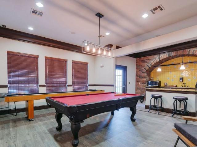 Kensington Crossings 1 Bedroom Apartment for Rent at 14651 Philippine St, Houston, TX 77040