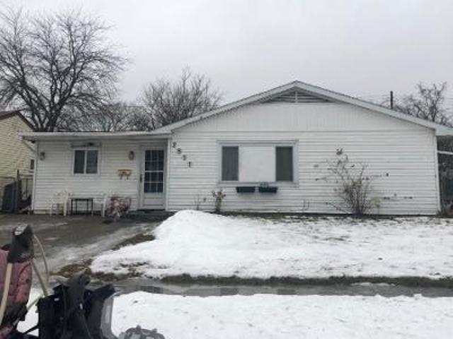 Kensington Dr