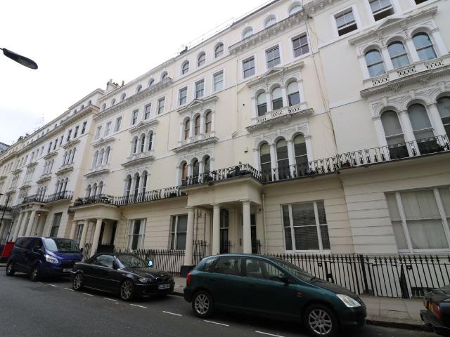 Kensington Garden Square, London W2, 1 bed flat to rent, £1,800 pcm | PrimeLocation