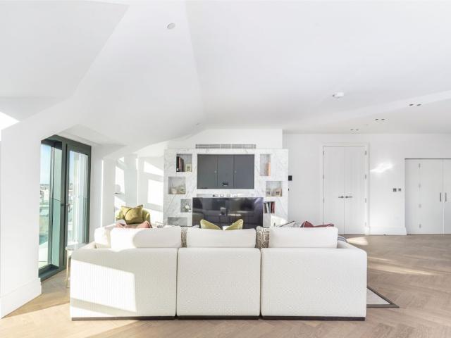 Kensington Gardens Square, Bayswater, London, W2