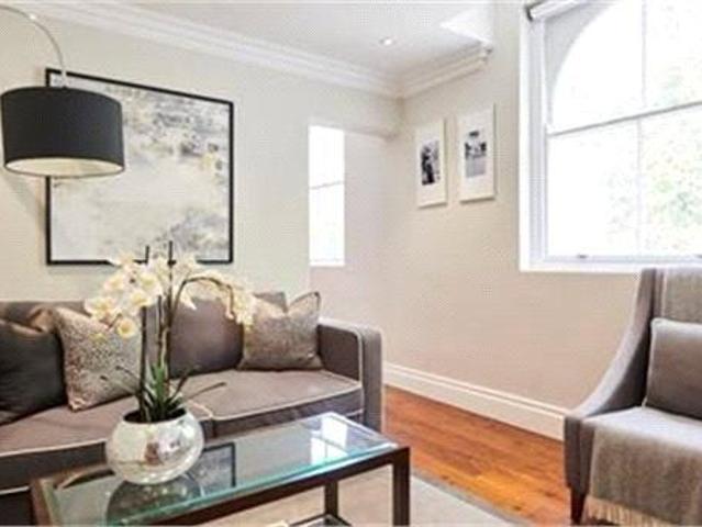 Kensington Gardens Square, Kensington 2 bed apartment to rent £5,785 pcm £1,335 pw