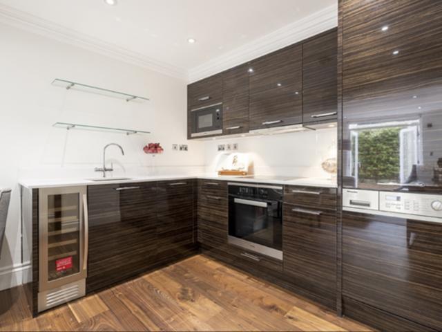 Kensington Gardens Square, London W2 1 bed apartment to rent £3,250 pcm £750 pw