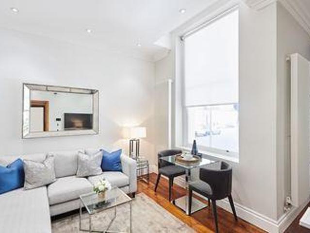 Kensington Gardens Square, London W2 1 bed flat to rent £3,423 pcm £790 pw