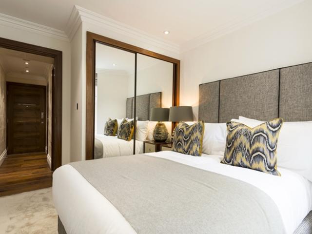 Kensington Gardens Square, London W2, 1 bed flat to rent, £3,250 pcm | PrimeLocation
