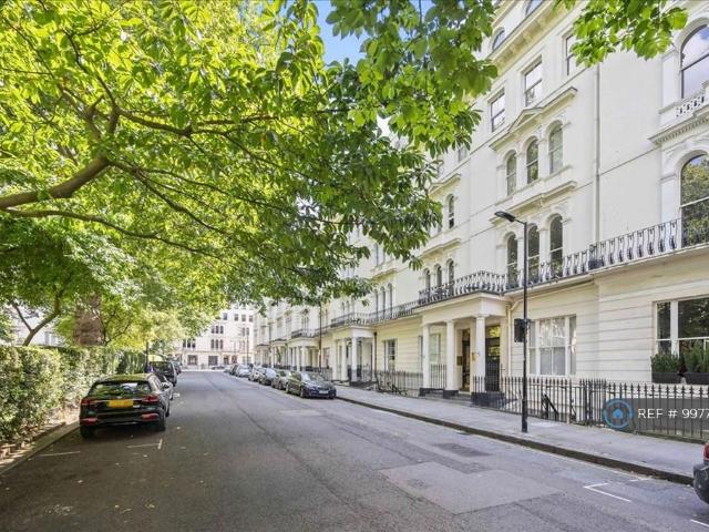 Kensington Gardens Square, London, W2 1 bed flat to rent £2,000 pcm £462 pw