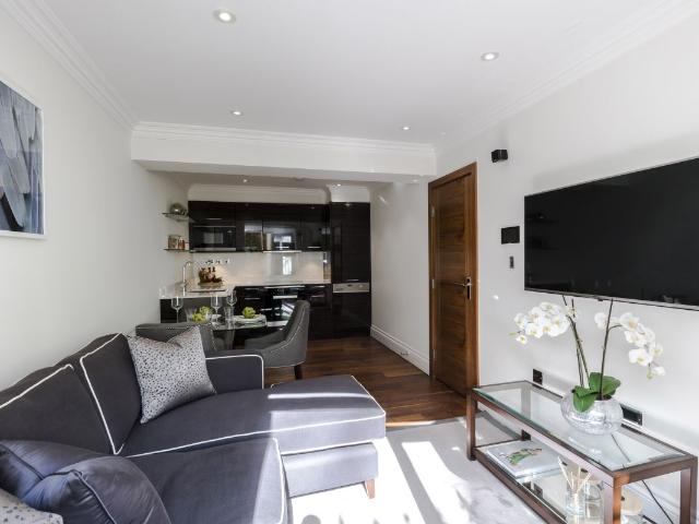 Kensington Gardens Square, London W2, 2 bed flat to rent, £5,850 pcm | PrimeLocation