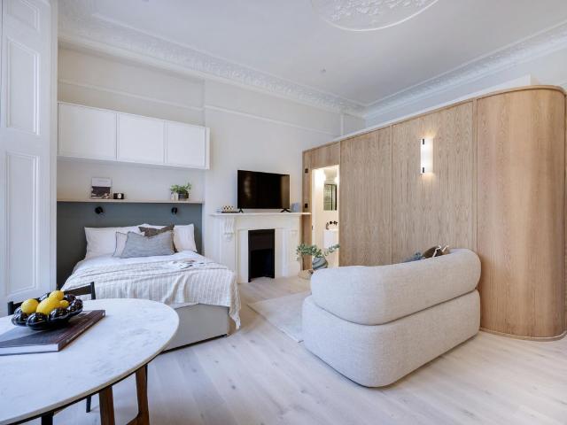 Kensington Gardens Square, London W2, Studio to rent, £2,700 pcm | PrimeLocation