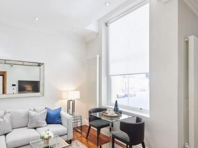 Kensington Gardens Square, Paddington and Bayswater, London, W2