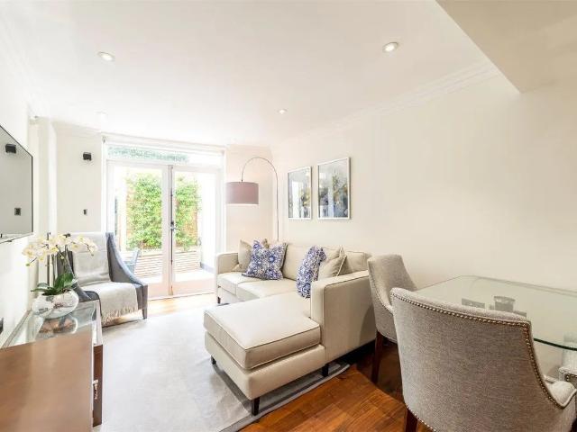 Kensington Gardens Square W2, 1 bed flat to rent, £3,250 pcm | PrimeLocation