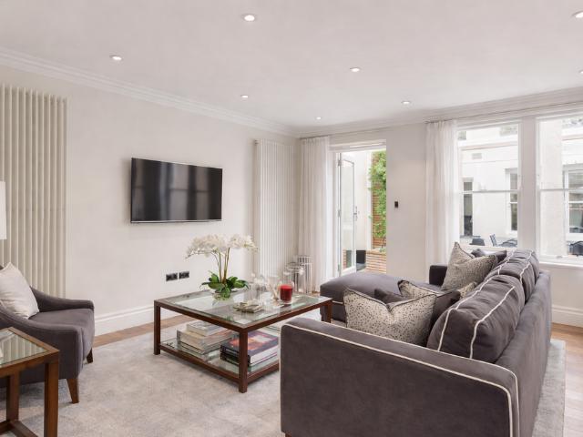 Kensington Gardens Square, W2 2 bed apartment to rent £5,850 pcm £1,350 pw