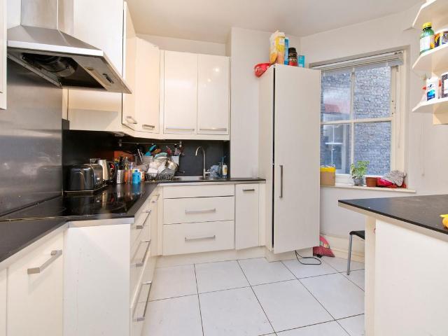 Kensington Hall Gardens, West Kensington, London W14, 5 bed flat to rent, £5,500 pcm | PrimeLocation