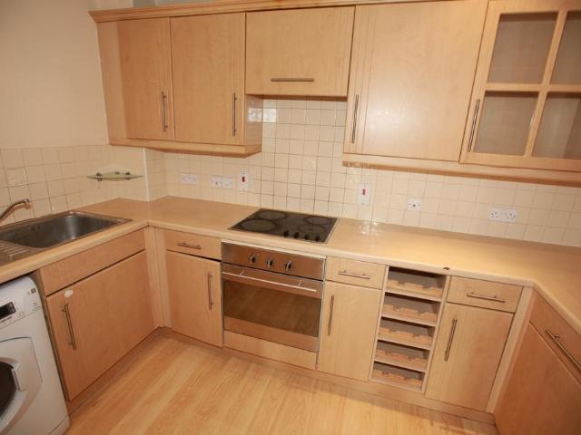 Kensington Hights, HA1 2 bed flat to rent £1,985 pcm £458 pw