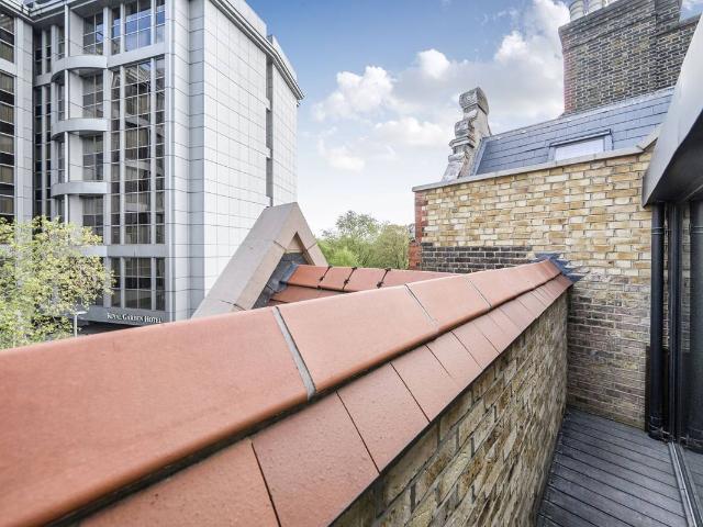 Kensington High Street, High Street Kensington, London W8, 1 bed flat to rent, £3,034 pcm | PrimeLocation
