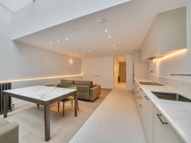 Kensington High Street, High Street Kensington, London W8, 1 bed flat to rent, £3,467 pcm | PrimeLocation