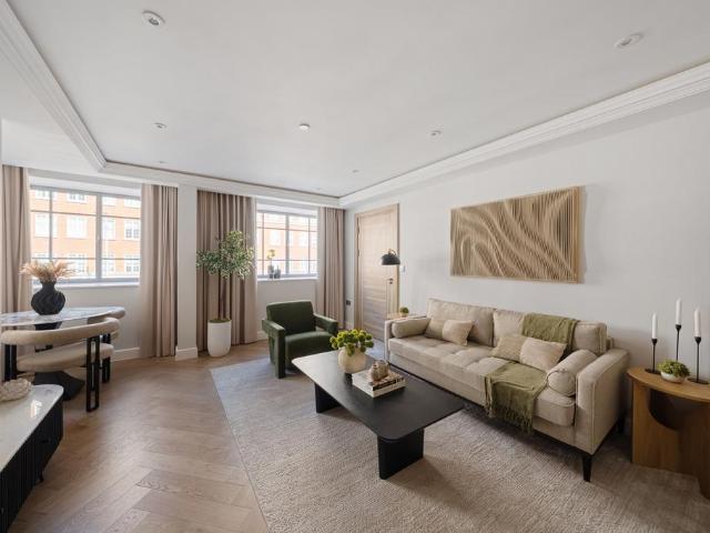 Kensington High Street, Kensington W8 1 bed apartment to rent £8,667 pcm £2,000 pw