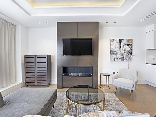 Kensington High Street, London W14, 3 bed flat to rent, £6,500 pcm | PrimeLocation
