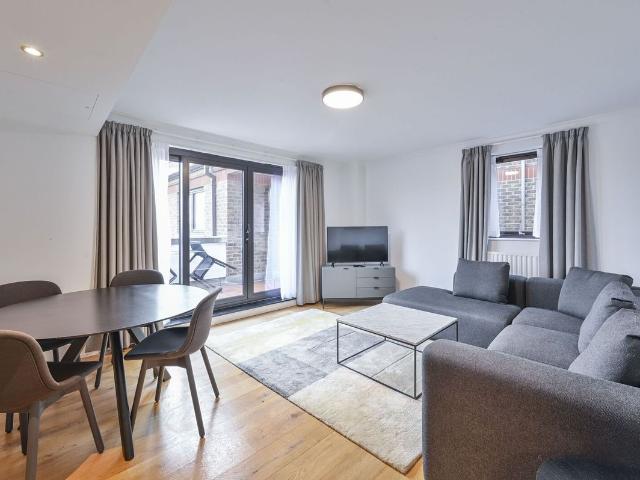 Kensington High Street, London W8, High Street Kensington, London, 1 bed flat to rent, £10,084 pcm | PrimeLocation