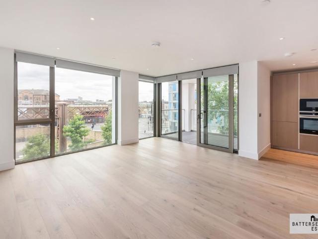 Kensington House, Prince Of Wales Drive SW11, 2 bed flat to rent, £4,117 pcm | PrimeLocation