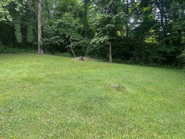 Kensington Ln, Huntington, WV 25705