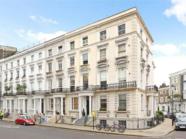 Kensington Park Road, London W11 Studio to rent £1,800 pcm £415 pw