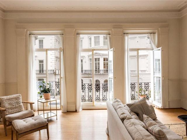 Kensington Park Road, Notting Hill, W11 2 bed apartment to rent £4,593 pcm £1,060 pw