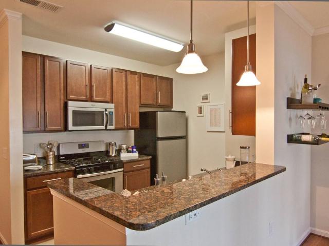 Kensington Place 1 Bedroom Apartment for Rent at 2264 York Dr, Woodbridge, VA 22191