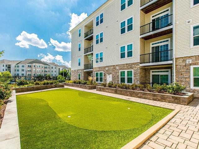 Kensington Place 1 Bedroom Apartment for Rent at 2264 York Dr, Woodbridge, VA 22191