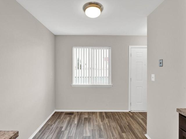 Kensington Place 2 Bedroom Apartment for Rent at 16651 E 12 Mile Rd, Roseville, MI 48066 Roseville