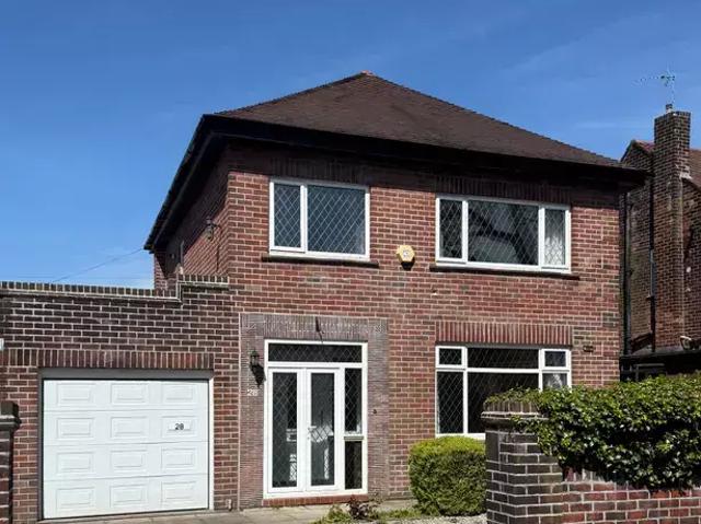 Kensington Road, Oldham OL8 3 bed link detached house to rent £1,495 pcm £345 pw